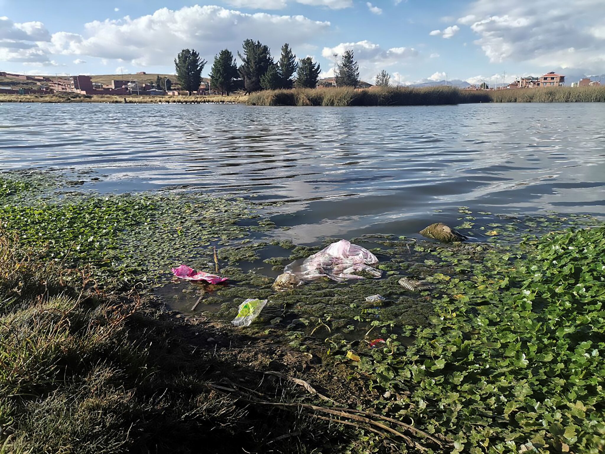 El agua en Bolivia, abatida por la contaminación | La Brava